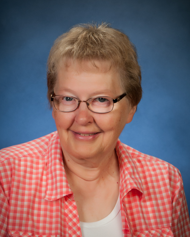 Faculty and Staff – Lindsay Holy Family